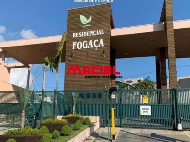 CASA A VENDA EM CONDOMÍNIO NA CIDADE DE JACAREÍ 4 DORM SENDO 1 SUÍTE