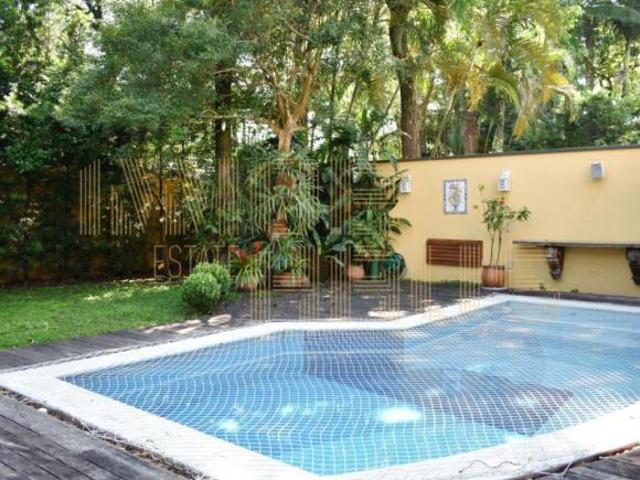Casa à venda em condomínio no Alto da Boa Vista 4 quartos