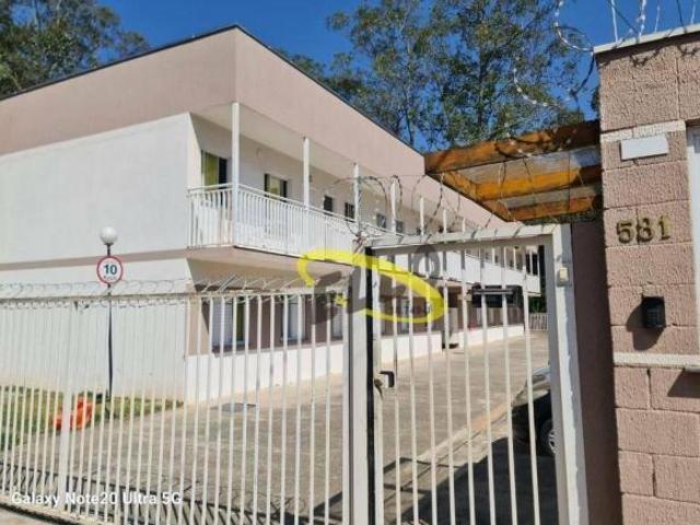 Casa a venda em condomínio no Bairro Santa Paula em Cotia