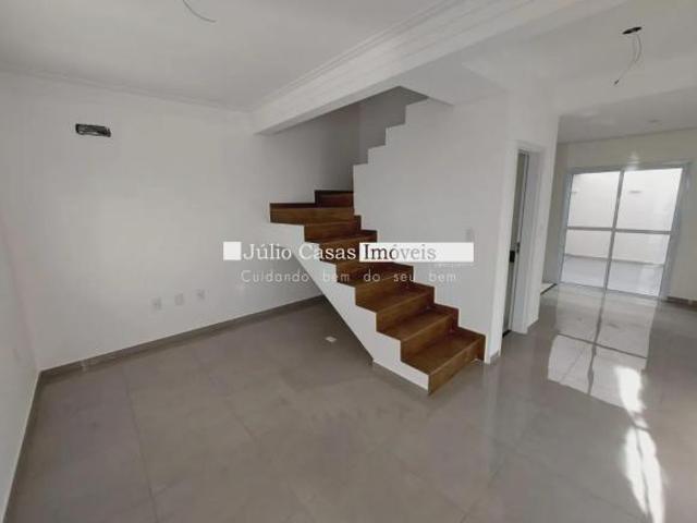 Casa á venda em condomínio no Jardim Simus