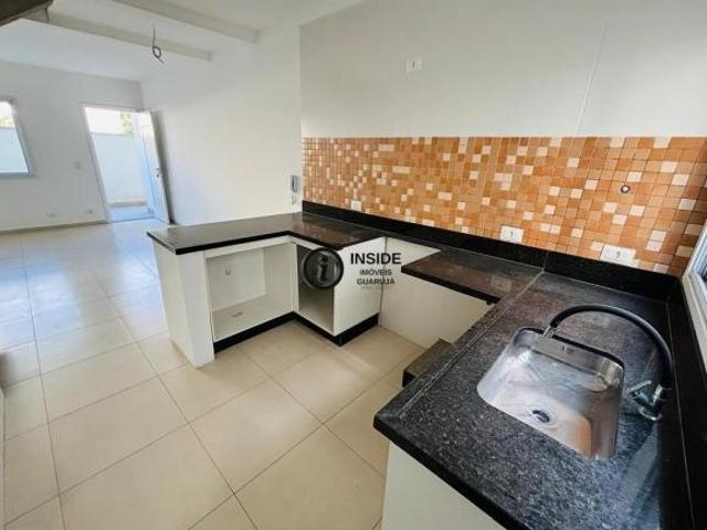 Casa à venda em condomínio novo, 2 suítes, enseada