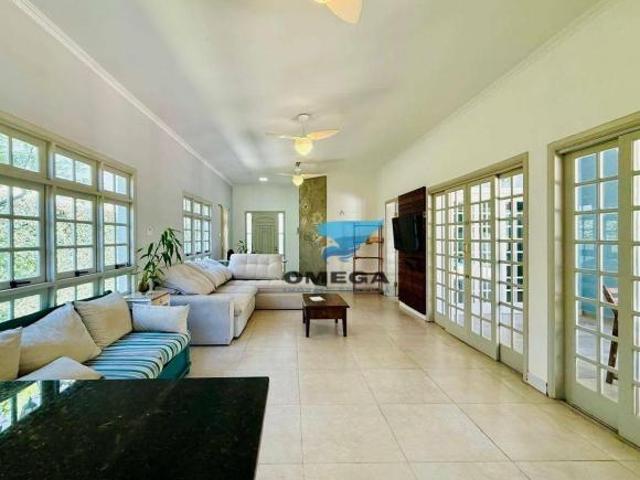 Casa à venda em Condomínio Pernambuco I no Guarujá | Omega Imóveis