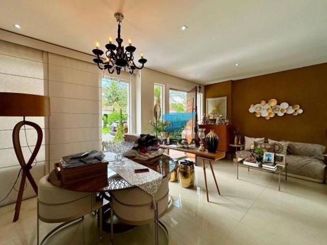 Casa à venda em Condomínio Pernambuco II no Guarujá | Omega Imóveis