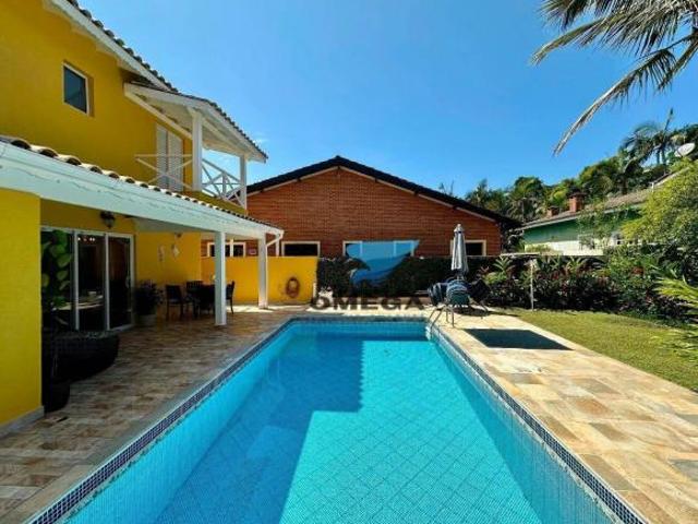 Casa à venda em Condomínio Pernambuco II no Guarujá | Omega Imóveis