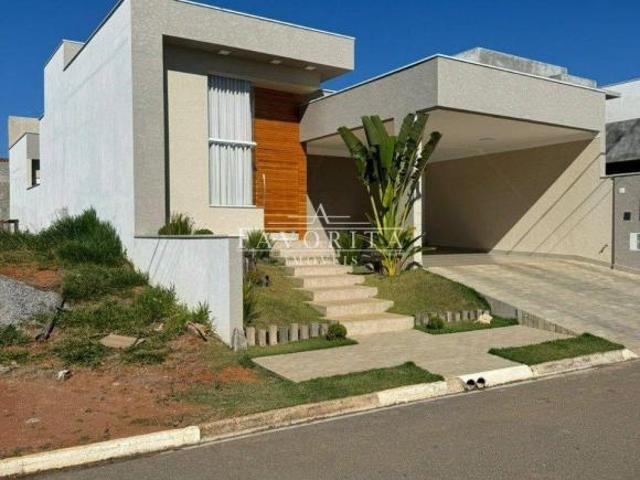 Casa à venda em Condomínio Portal da Serra