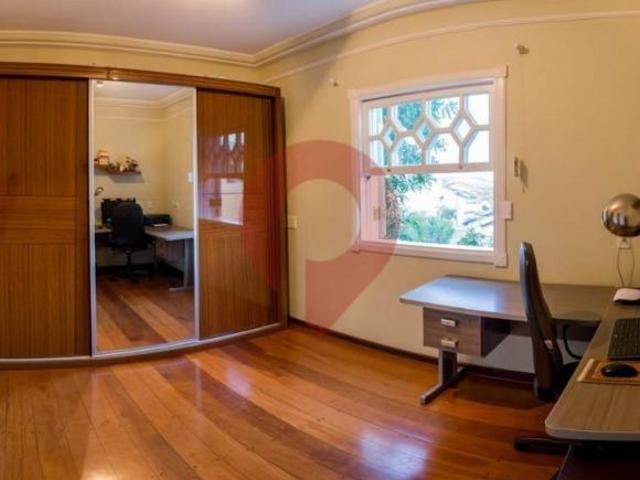 Casa à venda em condomínio | Região do Shopping Valinhos