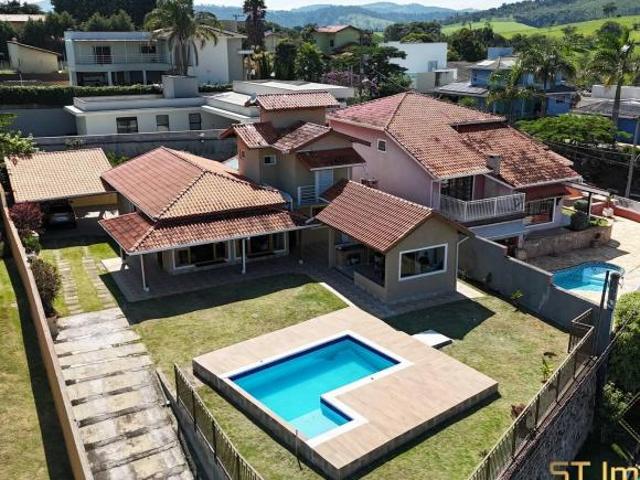 Casa à venda em Condomínio Região de Atibaia/SP, 785 m² por R$1.480.000!