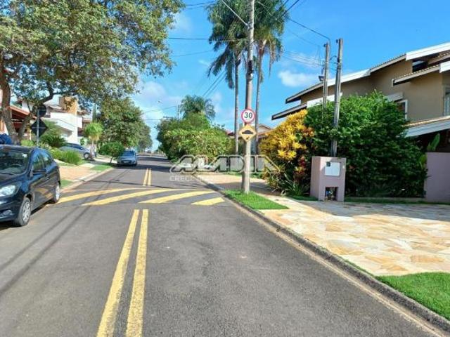 casa à venda em Condomínio Residencial Terras do Caribe