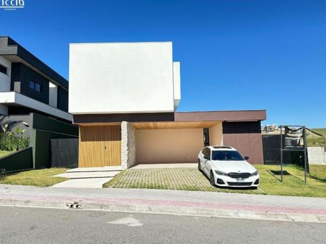 Casa à venda em Urbanova