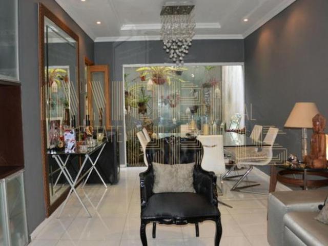 Casa à venda em condomínio Santo Amaro 4 quartos