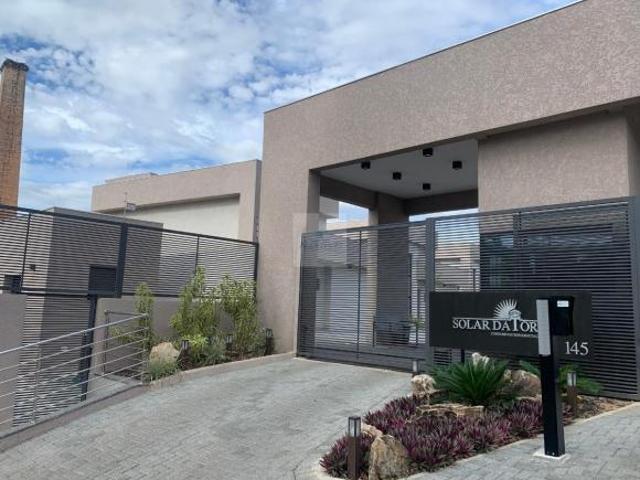 Casa à venda em Contagem MG: 3 quartos, 1 suíte, 4 banheiros e 260,36m² de área no bairro Quintas Co