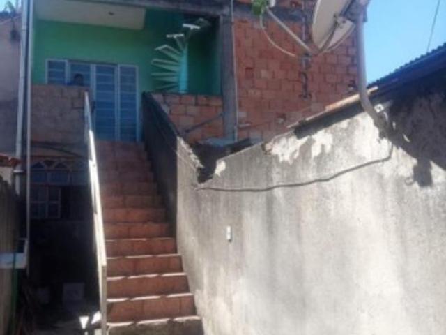 Casa à venda em Contagem MG, bairro Jardim Industrial: 3 quartos, 1 sala, 1 banheiro, 70m² de área