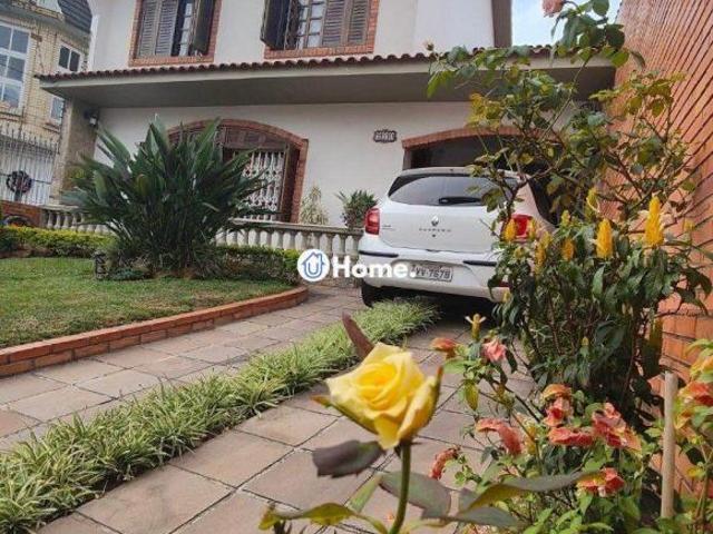 Casa à venda em Cavalhada