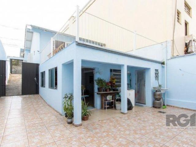 Casa à venda em Cavalhada
