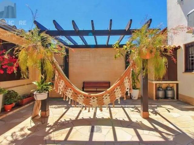 Casa à venda em Cavalhada