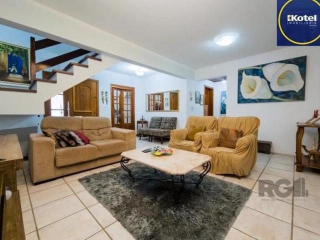Casa à venda em Cavalhada