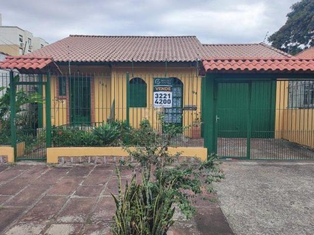 Casa à venda em Cavalhada