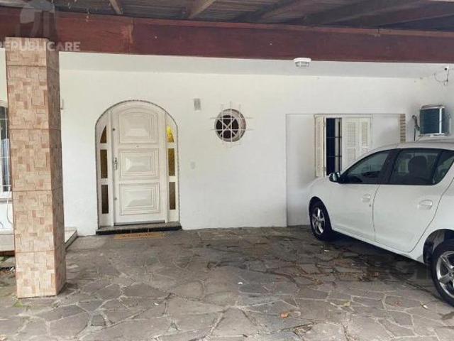 Casa à venda em Cavalhada