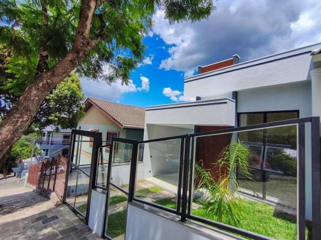 Casa à venda em Caxias do Sul, Cruzeiro, com 3 quartos, 111m²