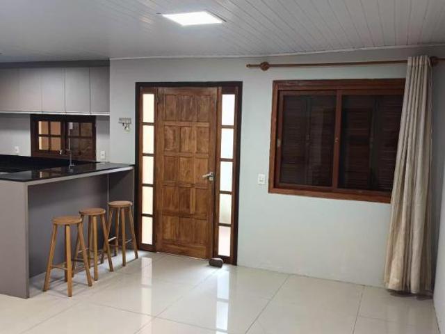 Casa à venda em Caxias do Sul, Santo Antônio, com 3 quartos, 130m²