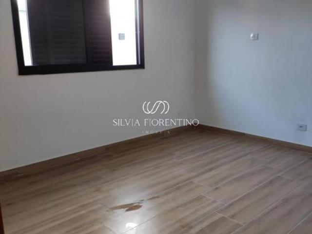 Casa à venda em Caçapava SP, Residencial Colinas: 3 quartos, 1 suíte, 1 sala, 2 banheiros, 4 vagas