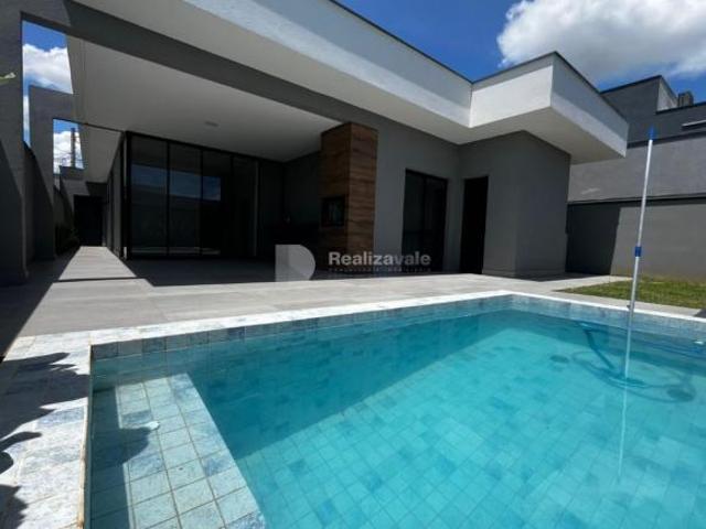 Casa à venda em Caçapava, Parque Residencial Maria Elmira, com 3 quartos, com 180 m²