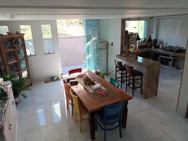 Casa à venda em Cabral