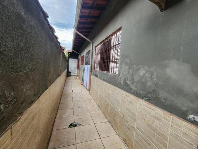 Casa à Venda em Caiçara, Praia Grande SP