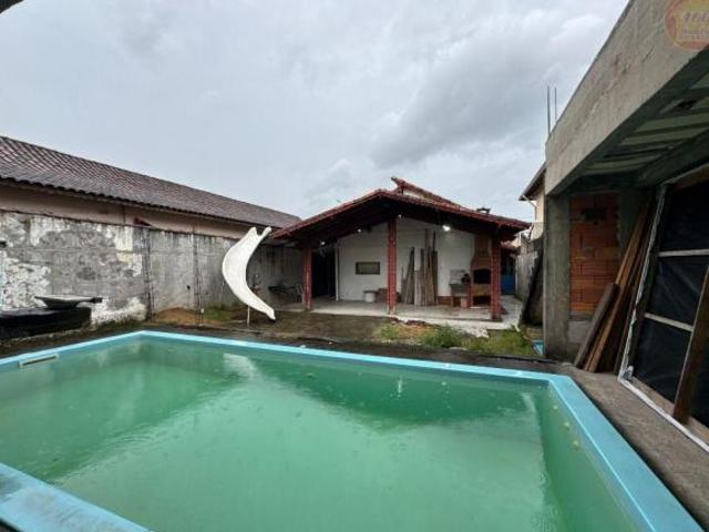 Casa à Venda em Caiçara, Praia Grande SP