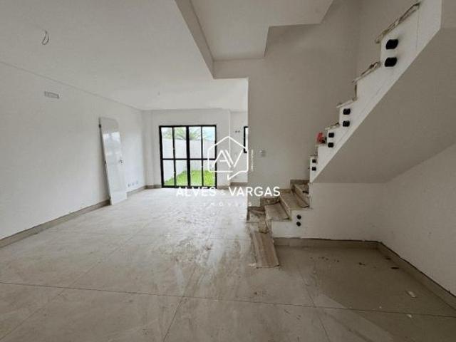 Casa à venda em Cajuru