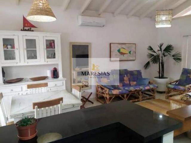 Casa à venda em Camburi