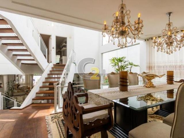 Casa à venda em Campo Belo, 4 quartos, 4 suítes, 4 vagas de garagem