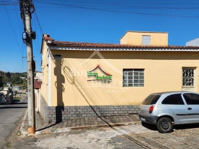 Casa à venda em Campo Belo, no bairro Centro