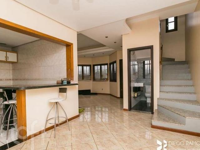 Casa à venda em Campo Novo com 150 m², 3 quartos, 1 suíte, 3 vagas