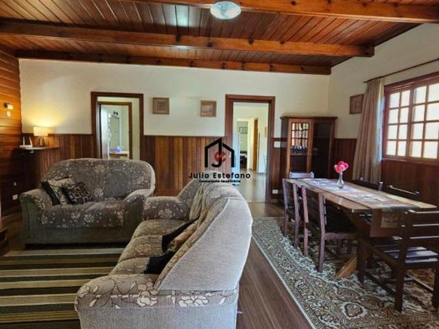 Casa à venda em Campos do Jordão