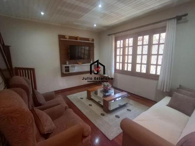 Casa à venda em Campos do Jordão