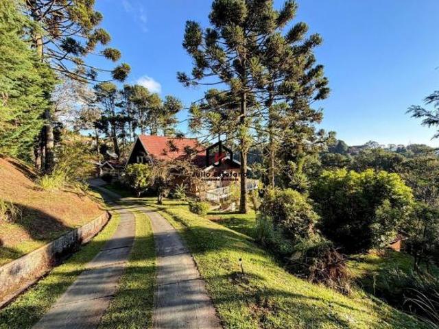 Casa à venda em Campos do Jordão