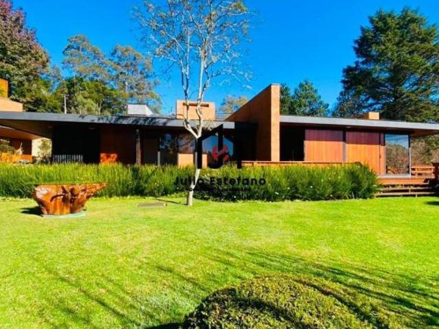 Casa à venda em Campos do Jordão