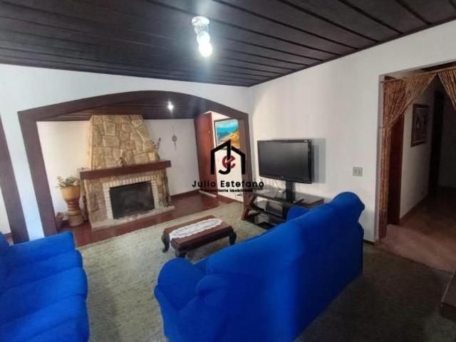 Casa à venda em Campos do Jordão