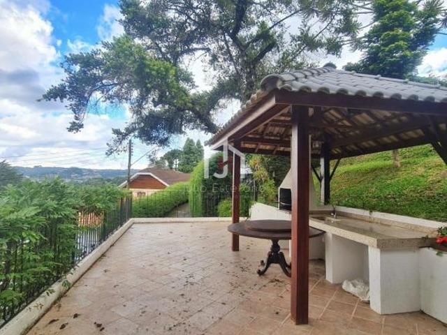 Casa à venda em Campos do Jordão