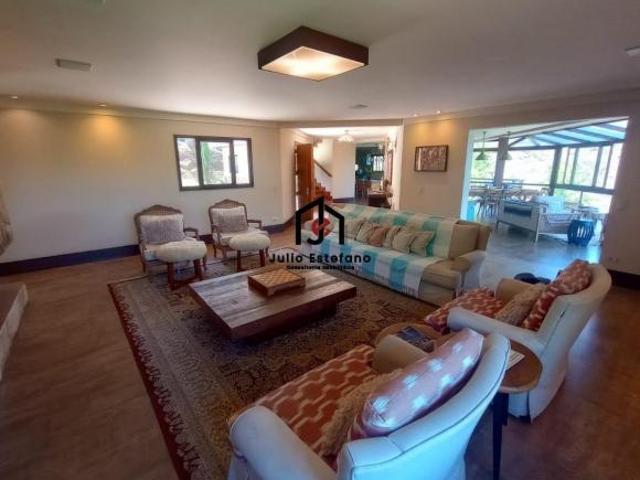 Casa à venda em Campos do Jordão