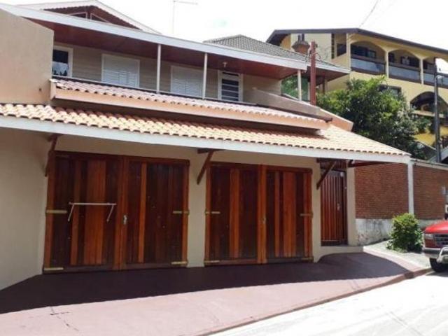 Casa à venda em Campos do Jordão