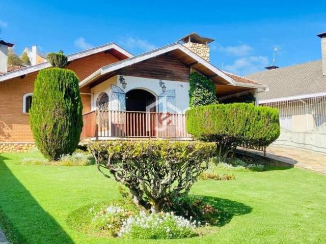 Casa à venda em Campos do Jordão
