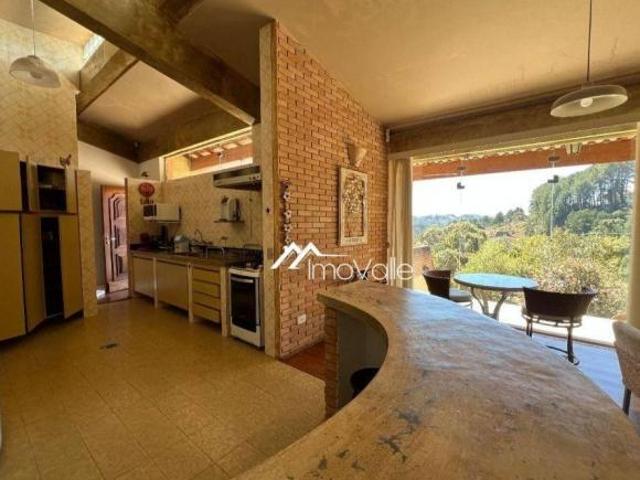 Casa à venda em Campos do Jordão