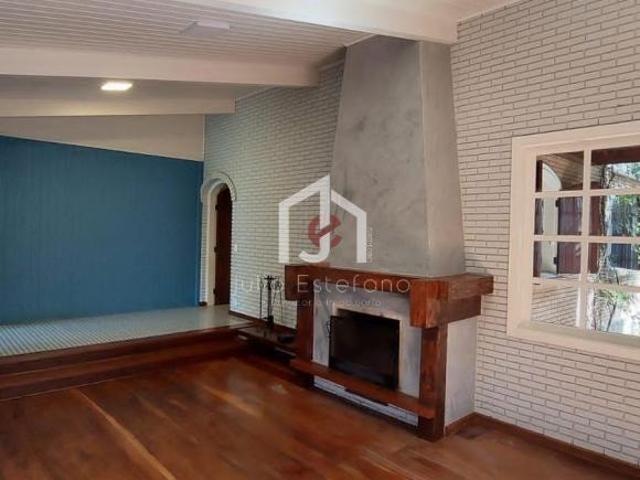 Casa à venda em Campos do Jordão