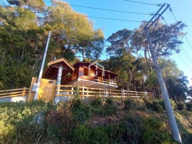 Casa à venda em Campos do Jordão