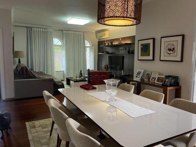 Casa à venda em Campinas, Cidade Universitária, com 3 quartos, com 229 m²