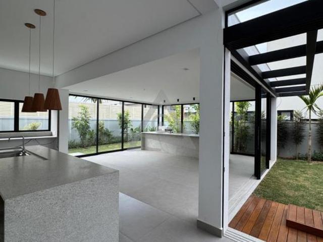 Casa à venda em Campinas, Alphaville Dom Pedro 2, com 3 suítes, com 382 m², Alphaville Dom Pedro 2