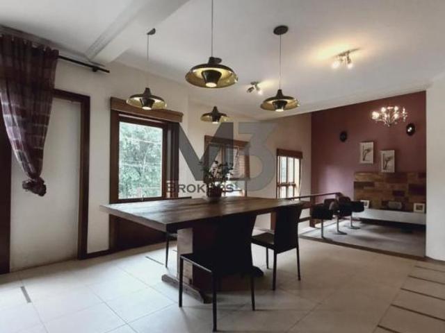 Casa à venda em Campinas, Bairro das Palmeiras, com 3 quartos, com 365 m²