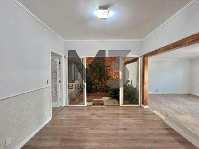 Casa à venda em Campinas, Jardim Guarani, com 3 quartos, com 240 m²